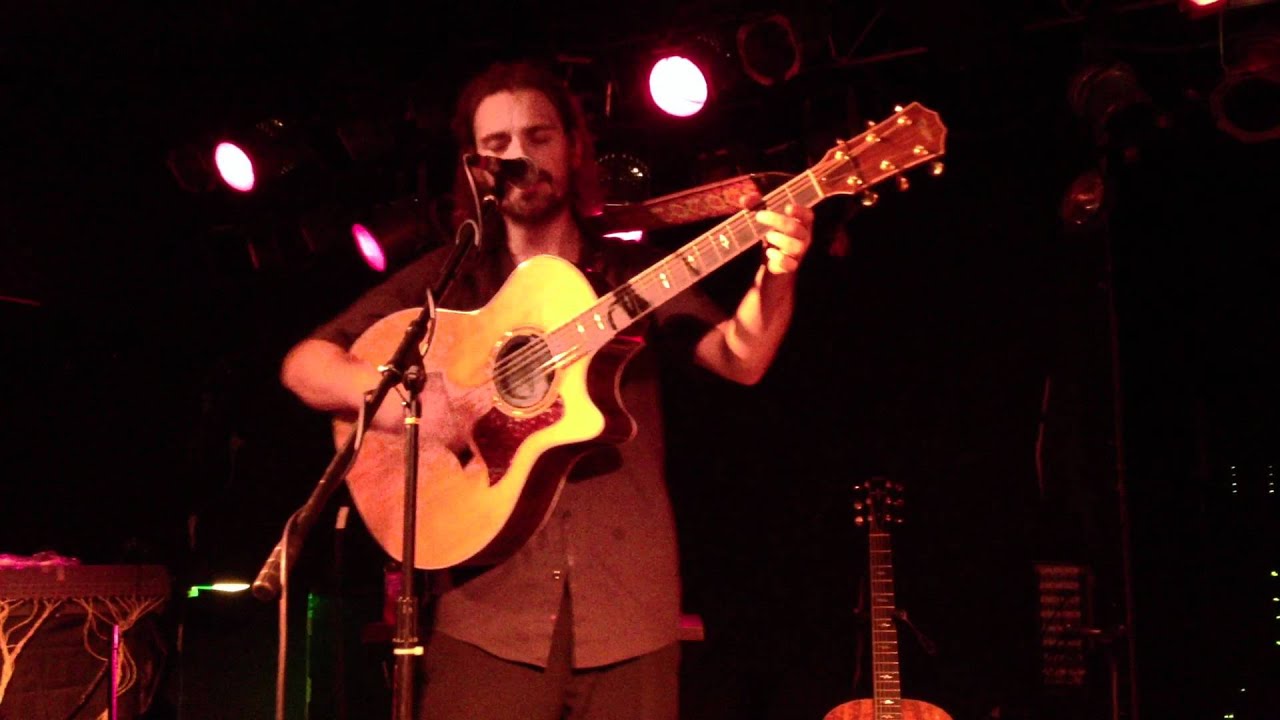 Travis Meeks Take Me Back Then live 06/02/12 - YouTube