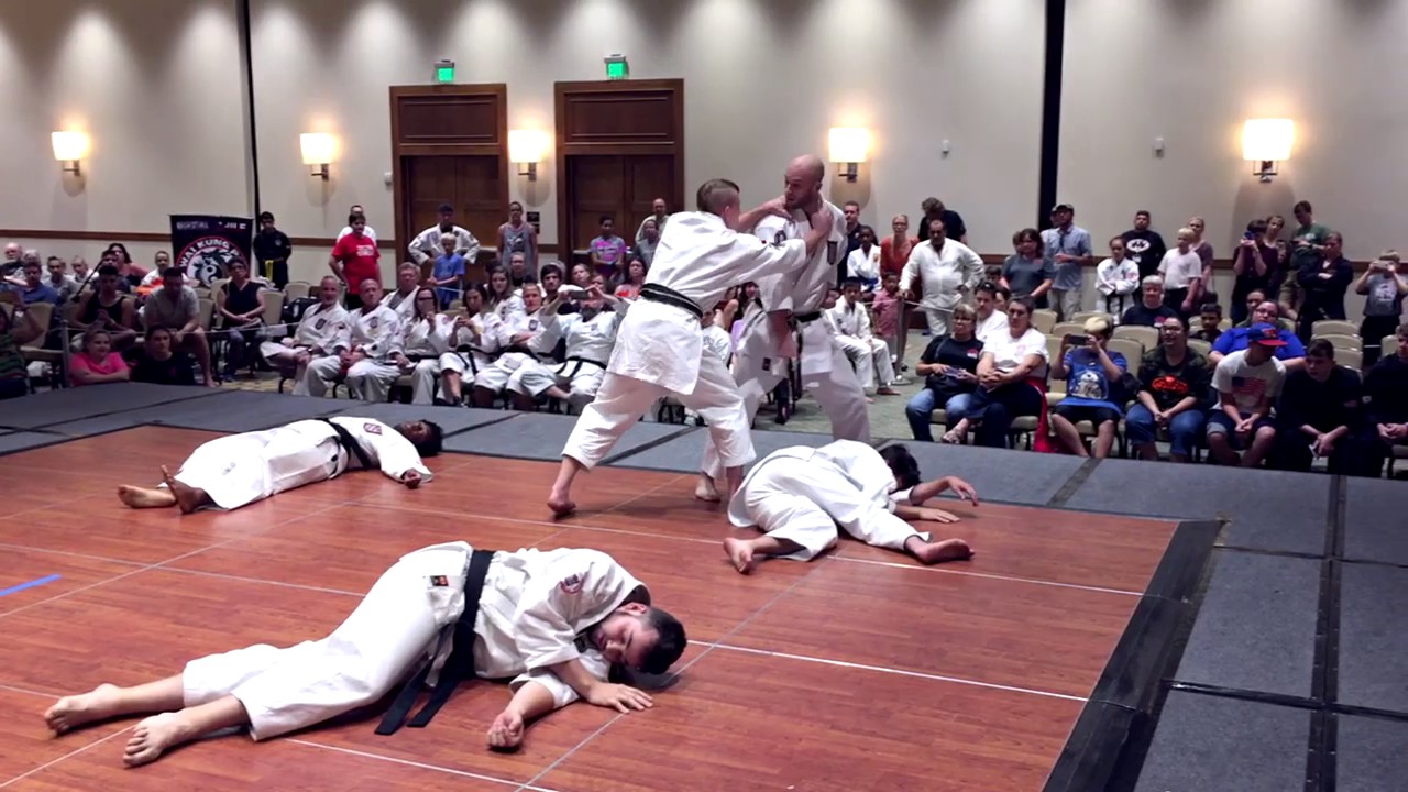 Scott Shook: Iron Claw Bunkai - YouTube