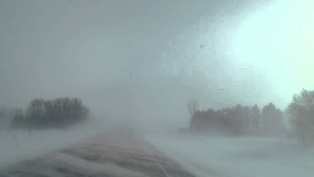 Blowing snow in ND - YouTube