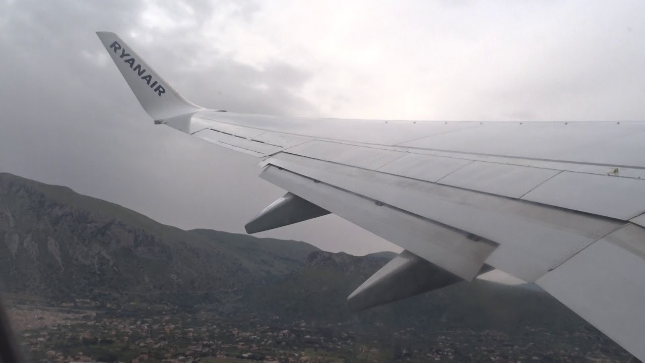 Decollo aereo plan take of - YouTube
