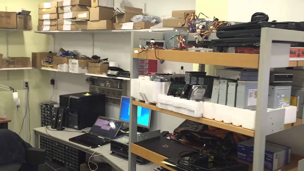 Sari Computers in Almelo - YouTube