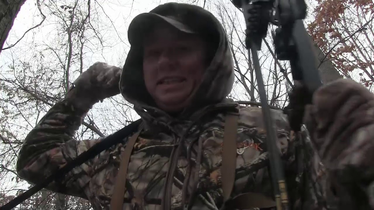 CARSON MACK'S WISCONSIN BOW BUCK - YouTube