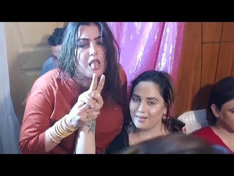 Khushi Khan In Mahek Khan Birthday Party full Enjoying