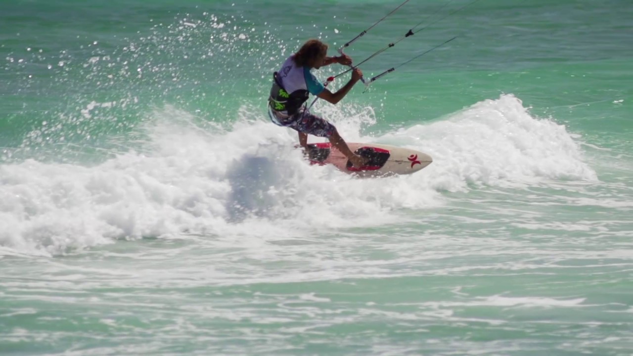 Kite- and Windsurf Barbados Silversands - YouTube