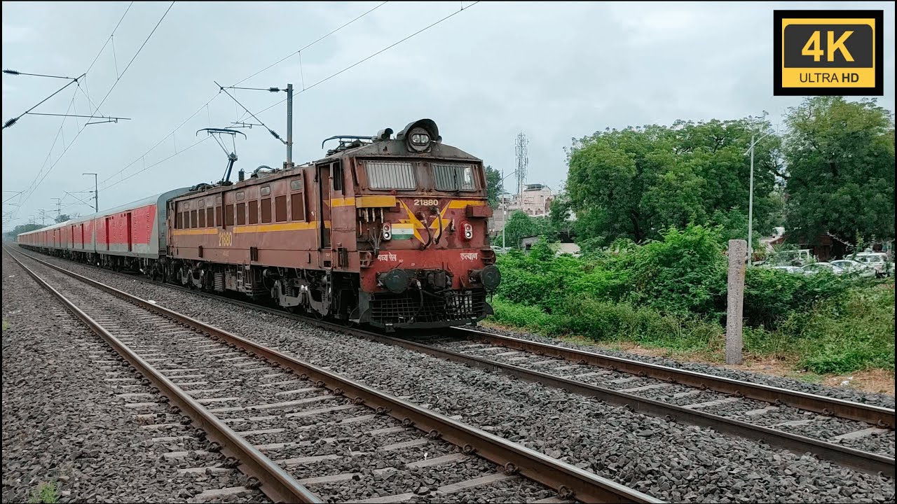WCAM-2 Based High Capacity Parcel Van Bogies Attached Freight Train ...