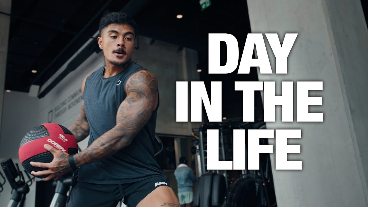 DAY IN THE LIFE | TRACK & CORE WORKOUT + MY FAVOURITE SEAFOOD SPOT IN ...