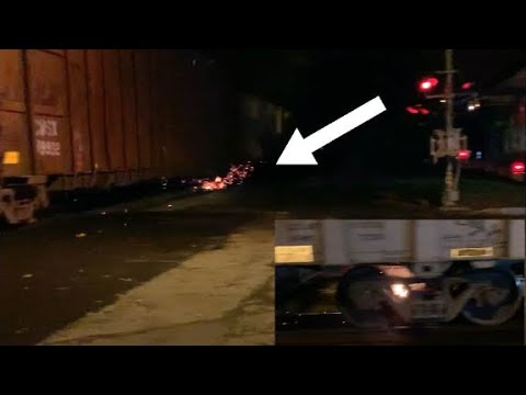CSX Train Brake Catches on Fire,& Starts Sparking! Brakes Grids on the ...