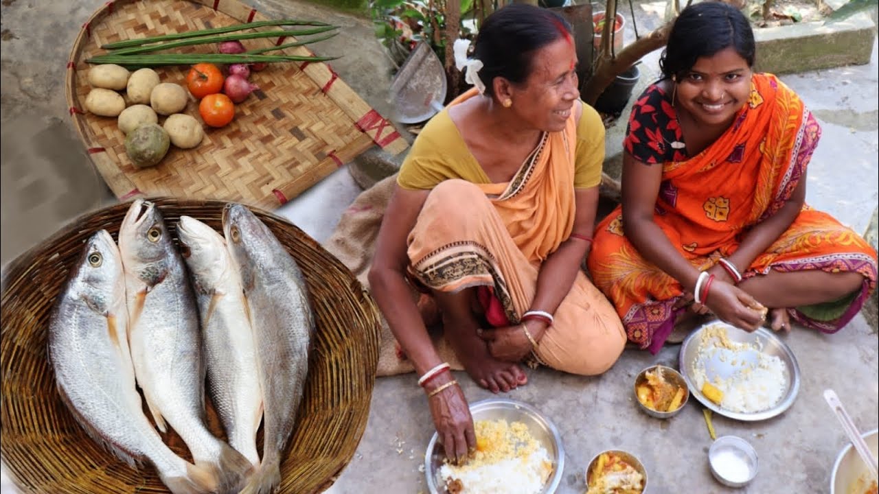 village Koi Vola fish cooking and eating by Santali Tribal women ...