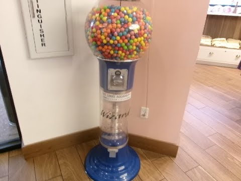 Roadrunner Gumball Machine (Blue) - YouTube