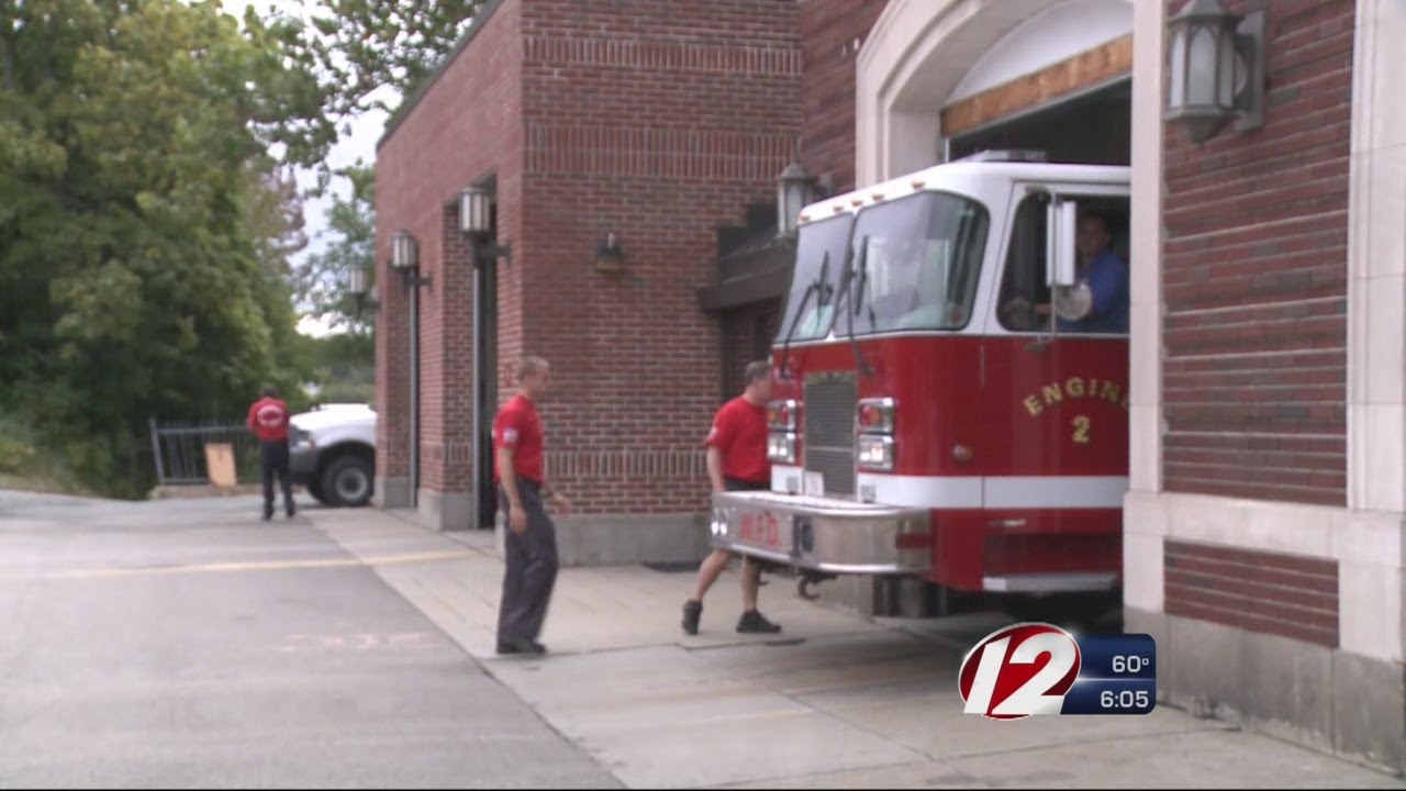 Woonsocket adds volunteer firefighters - YouTube