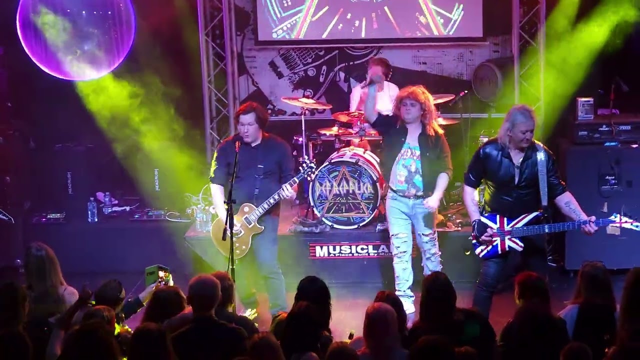 Women - Def Leppard - Def Repplica Australia - At Musicland - YouTube