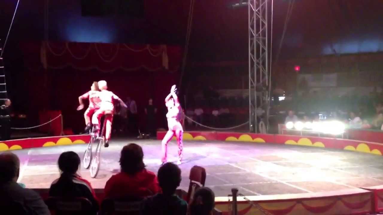 Unicycle circus - YouTube