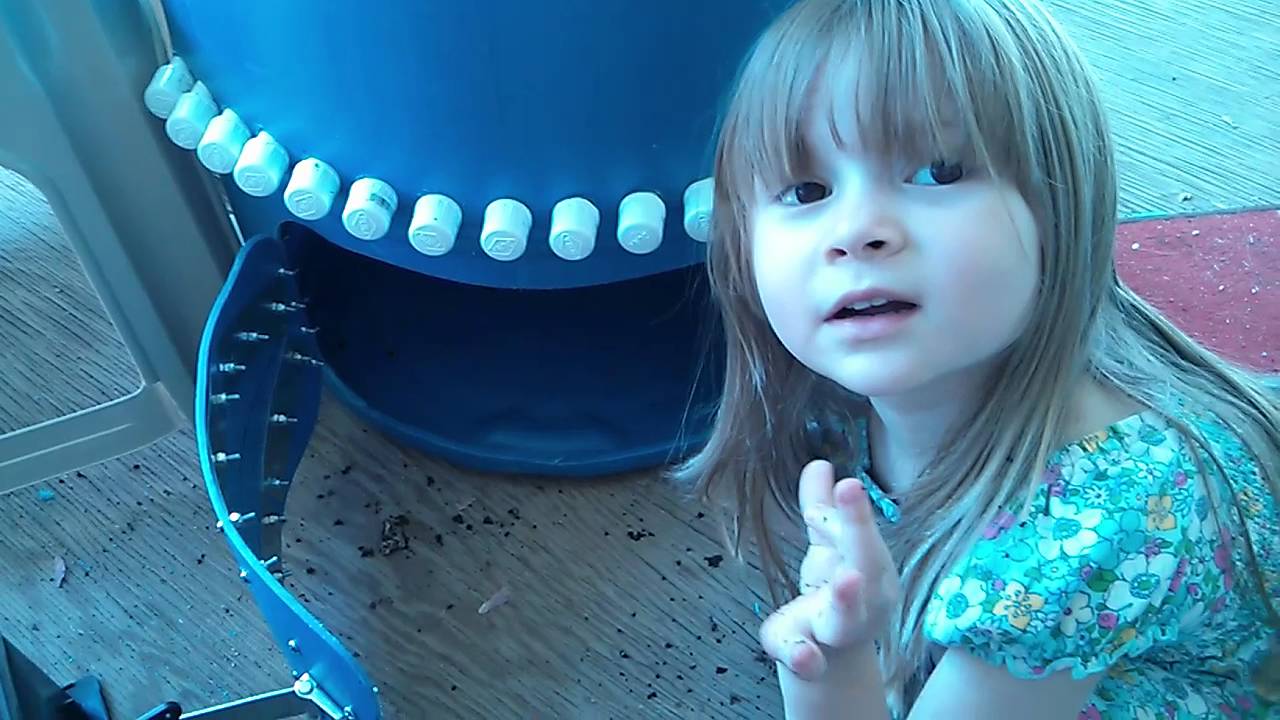 Home made flow through worm composter (vermi-composter) - YouTube