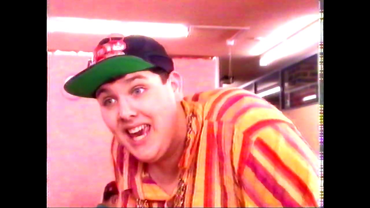 Prime Time Barry TV - Gamesworld Big Boy Barry - YouTube