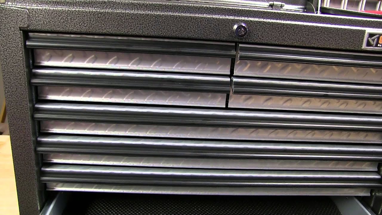 Gladiator Premier Series 8-Drawer Tool Chest - YouTube