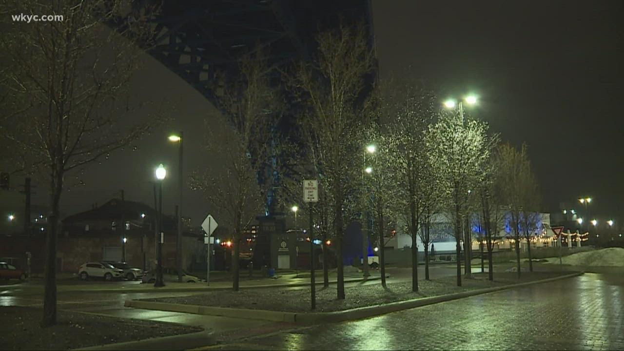 Rain, ice, and snowy weather impacting downtown Cleveland - YouTube