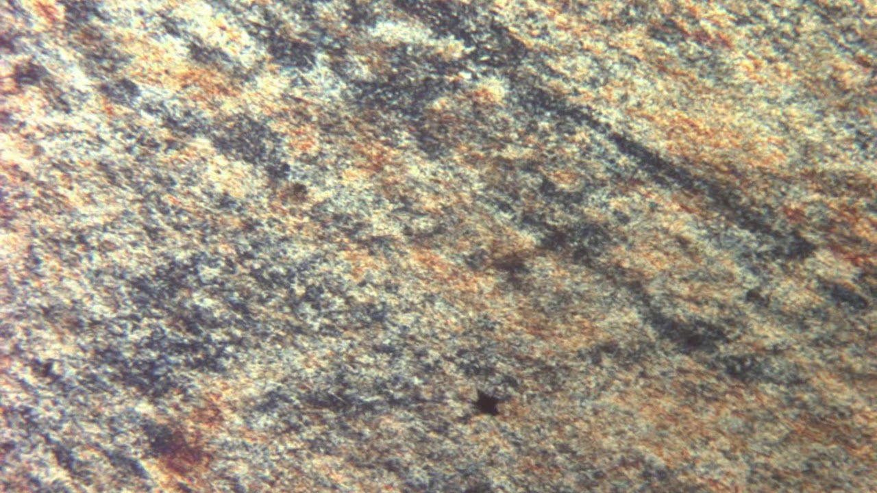 Jade au microscope polarisant (LPA) - YouTube