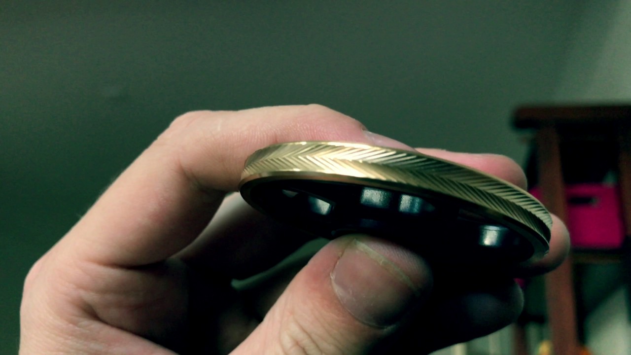 Gold Spinner - Dealextreme 4K - YouTube