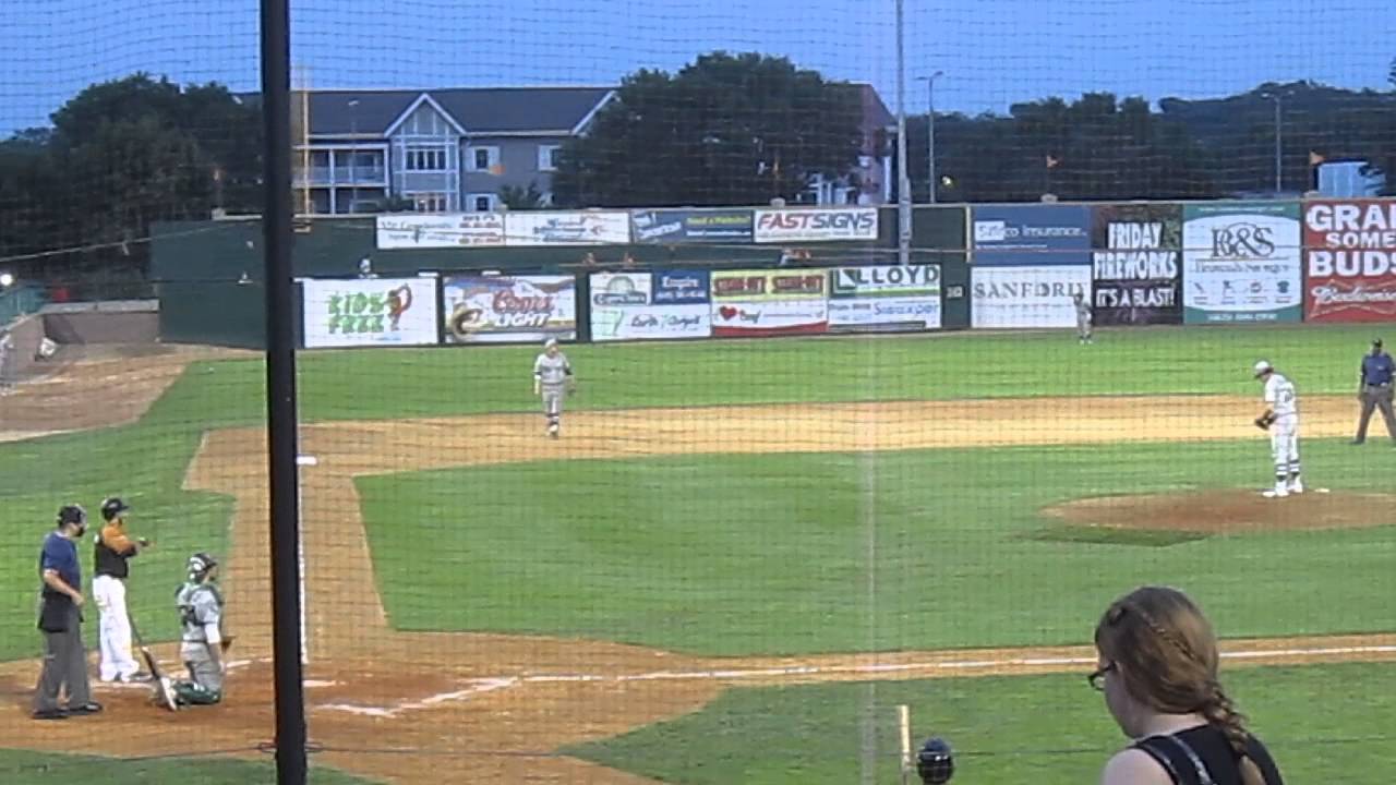 Cory Morales Single to Right - YouTube