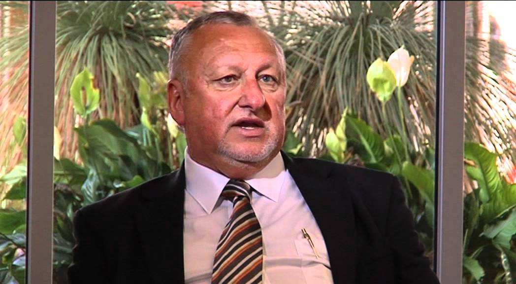 Mark Spinks talks about quitting - YouTube