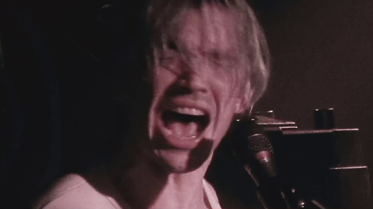 Badflower - Move Me (Live in Glasgow, Scotland) - YouTube