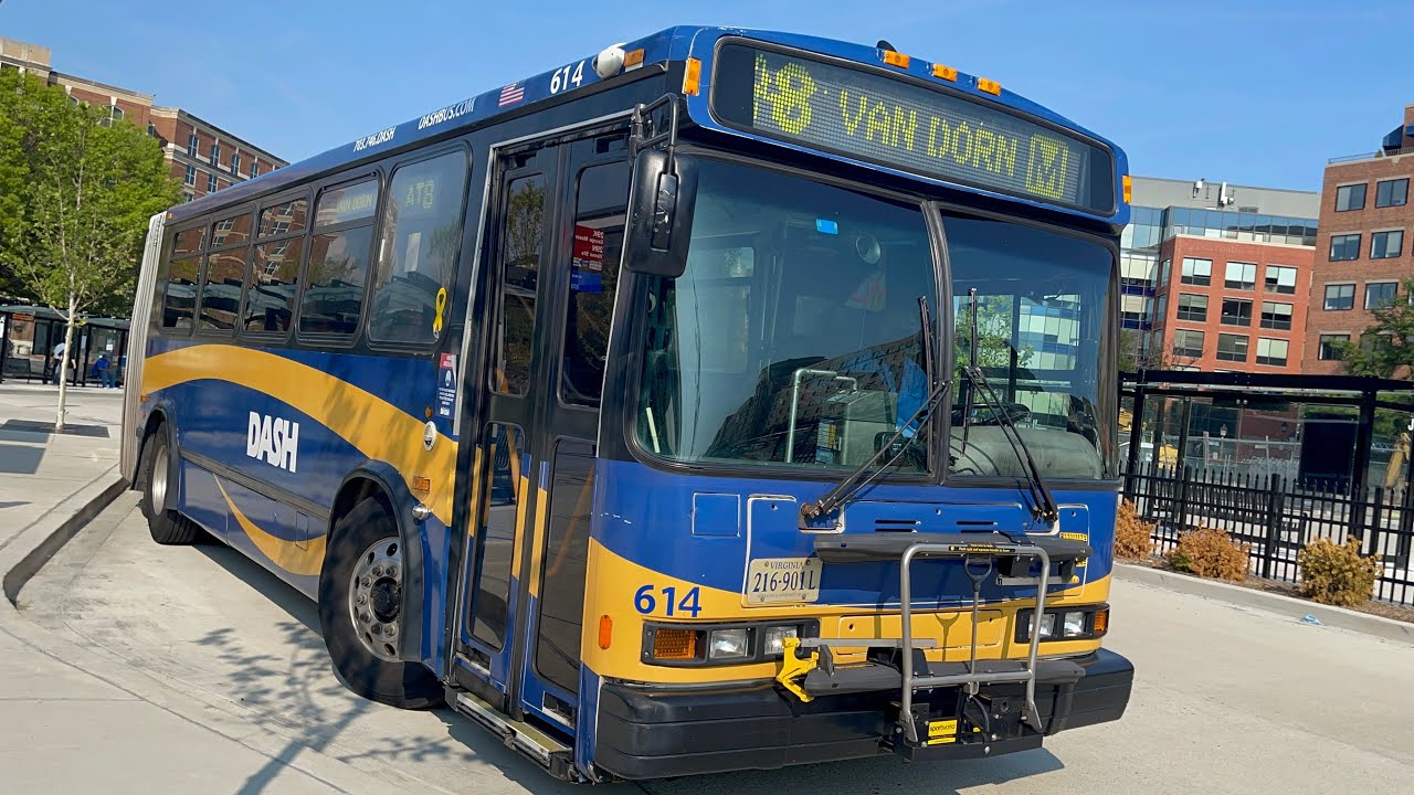 2001 Neoplan AN460 #614 (ex-#536) on the AT8 at King Street/Old Town ...