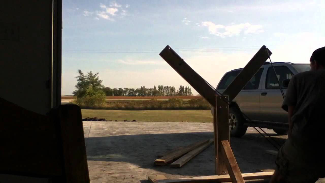 Big slingshot for life sized angry birds - YouTube