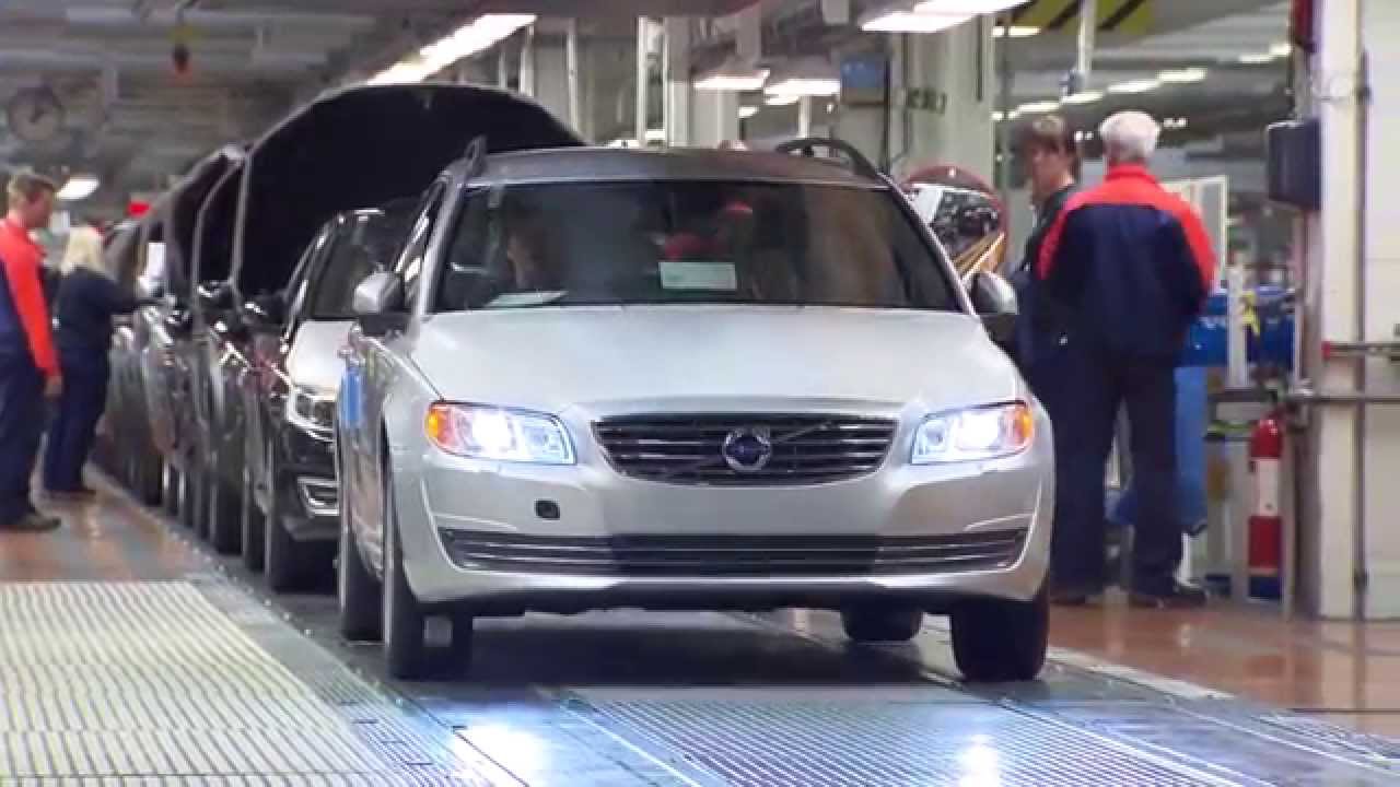 Volvo Cars manufacturing plant in Torslanda, Sweden - Volvo V60, Volvo ...