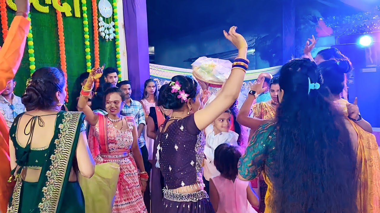 💕😋 मामींचा भारी डान्स केलाय ️ At Dehari Gujarat Umargam | Radhu Bhai ...