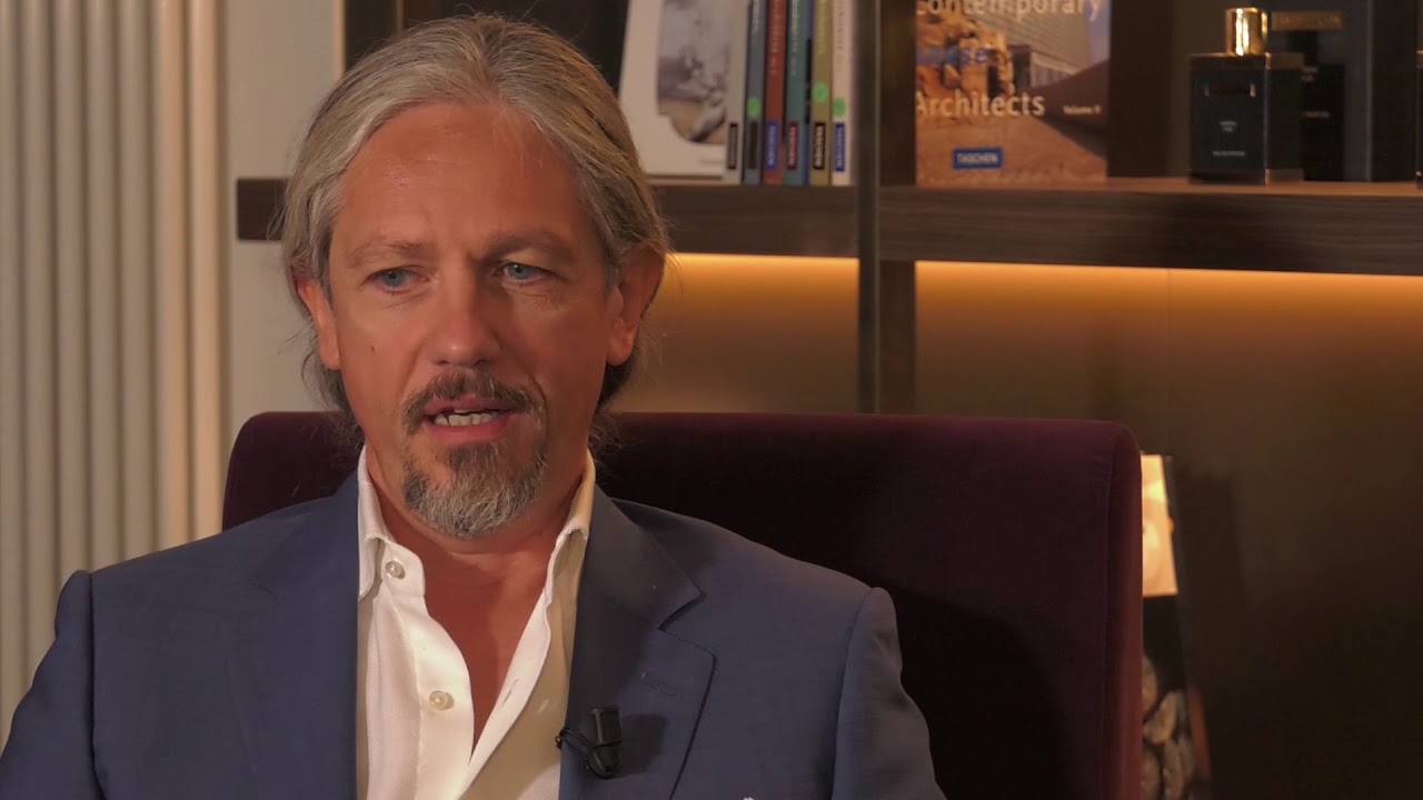 Una Poltrona in Clubhouse - Francesco Bonfiglio, CEO Engineering D.Hub ...