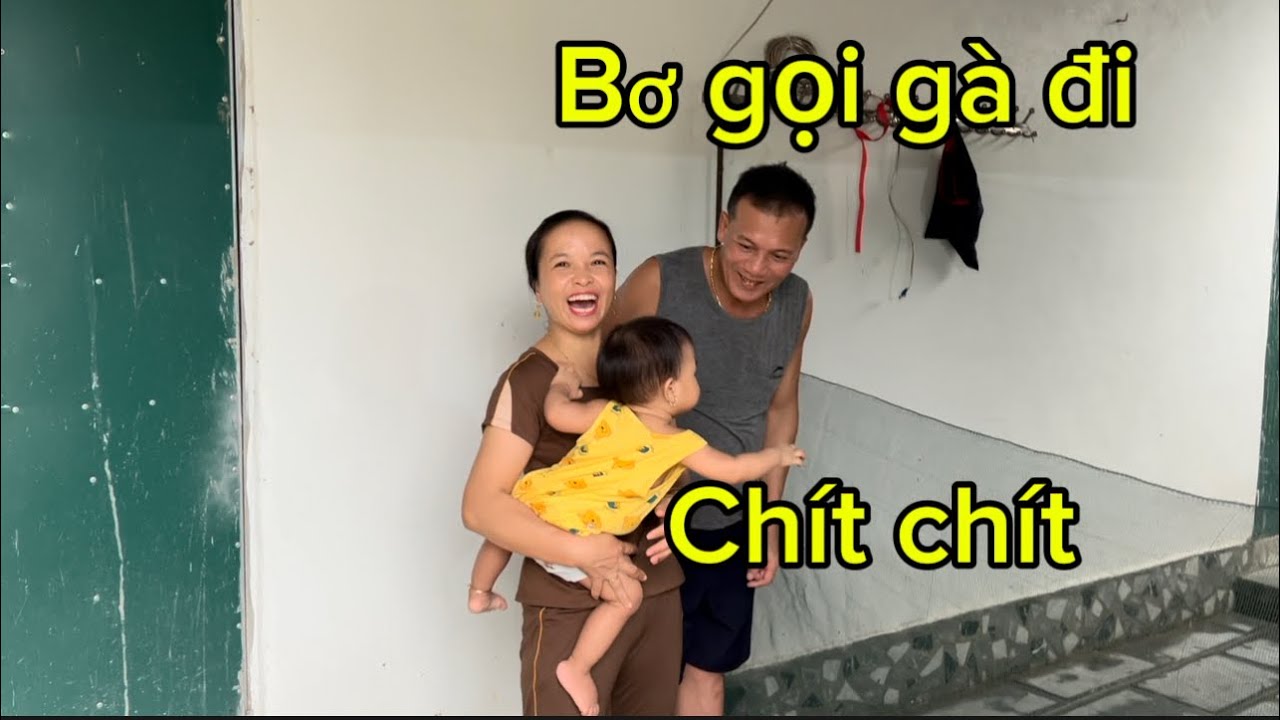 Bơ Bắt Chước Bà Gọi Gà Chít Chít 😂 - YouTube