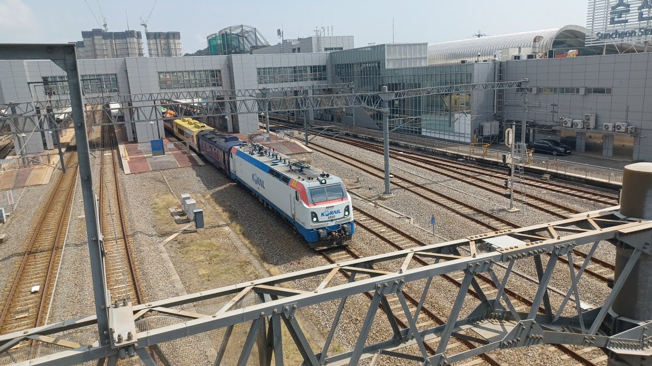 신형전기기관차 8560호 견인 의정부행 교육전용열차 E-Train #4802 임시열차 - YouTube