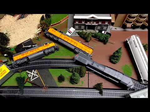 HO Scale Train Crash-1k Sub Special - YouTube