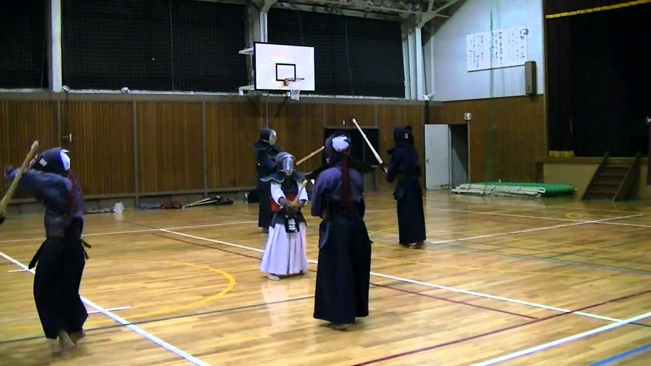 May 22, 2014 Kendo basics 剣道稽古 - YouTube