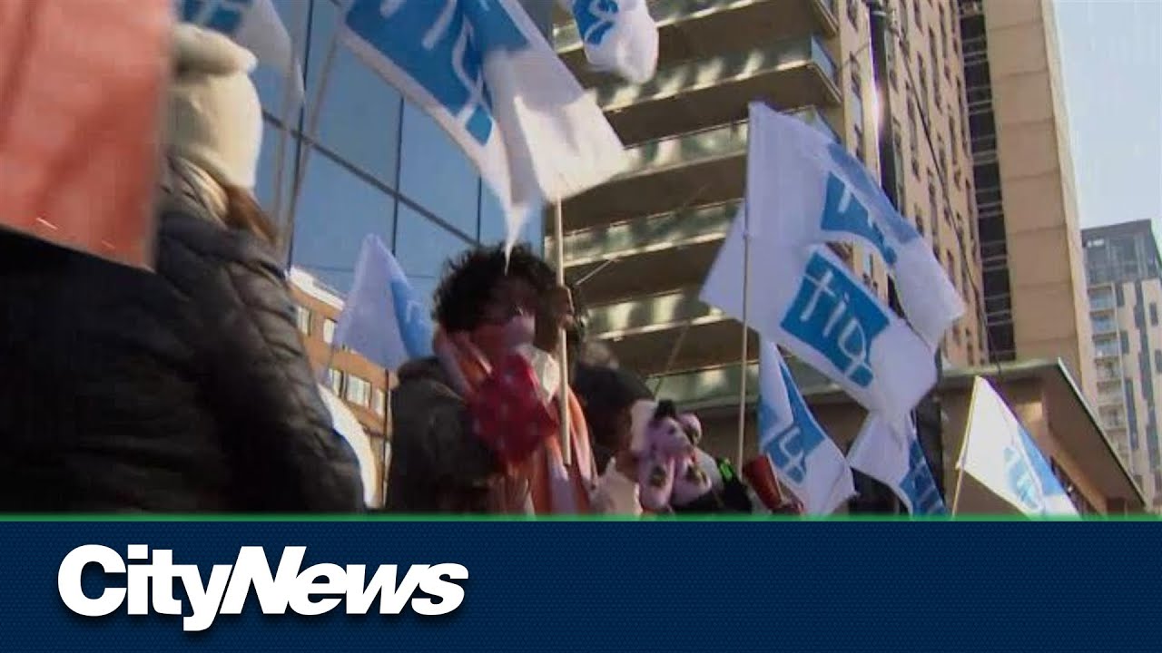 Quebec public workers going back on strike for a week Dec. 8 to 14 ...