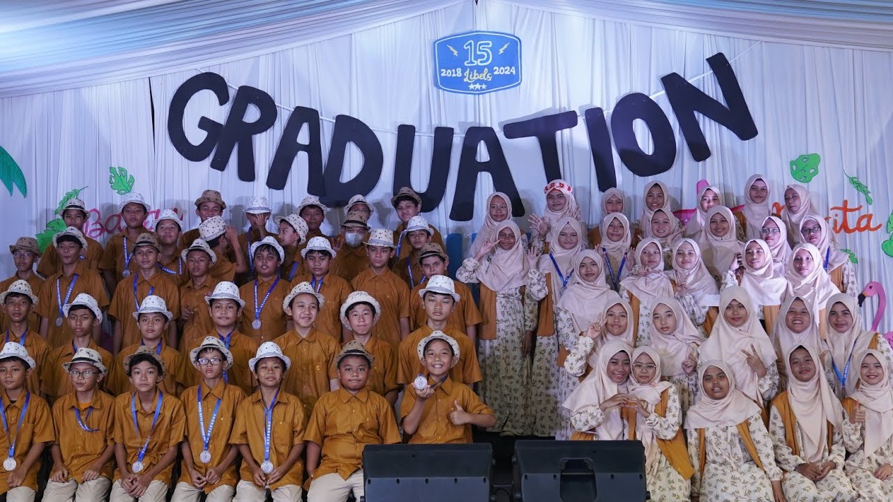 GRADUATION SD Sekolah Alam Bogor Angkatan 15 BAGURUDA - YouTube