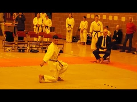 Enpi Shotokan Kata Sensei Marcus - YouTube