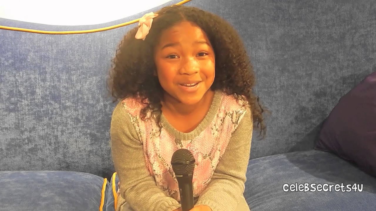 Get to Know the Cast of Nickelodeon's SANTA HUNTERS - YouTube