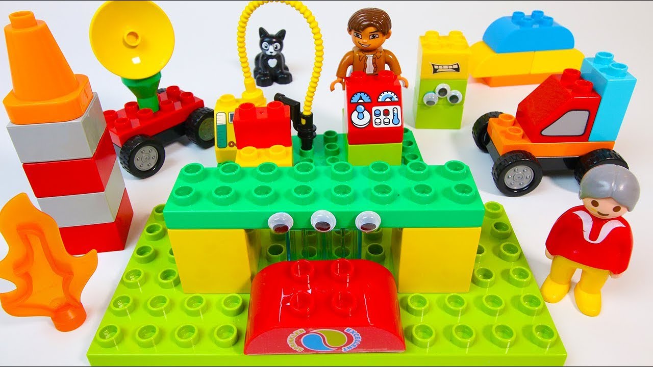 Building Duplo Space Vehicles + Learning Colors - YouTube
