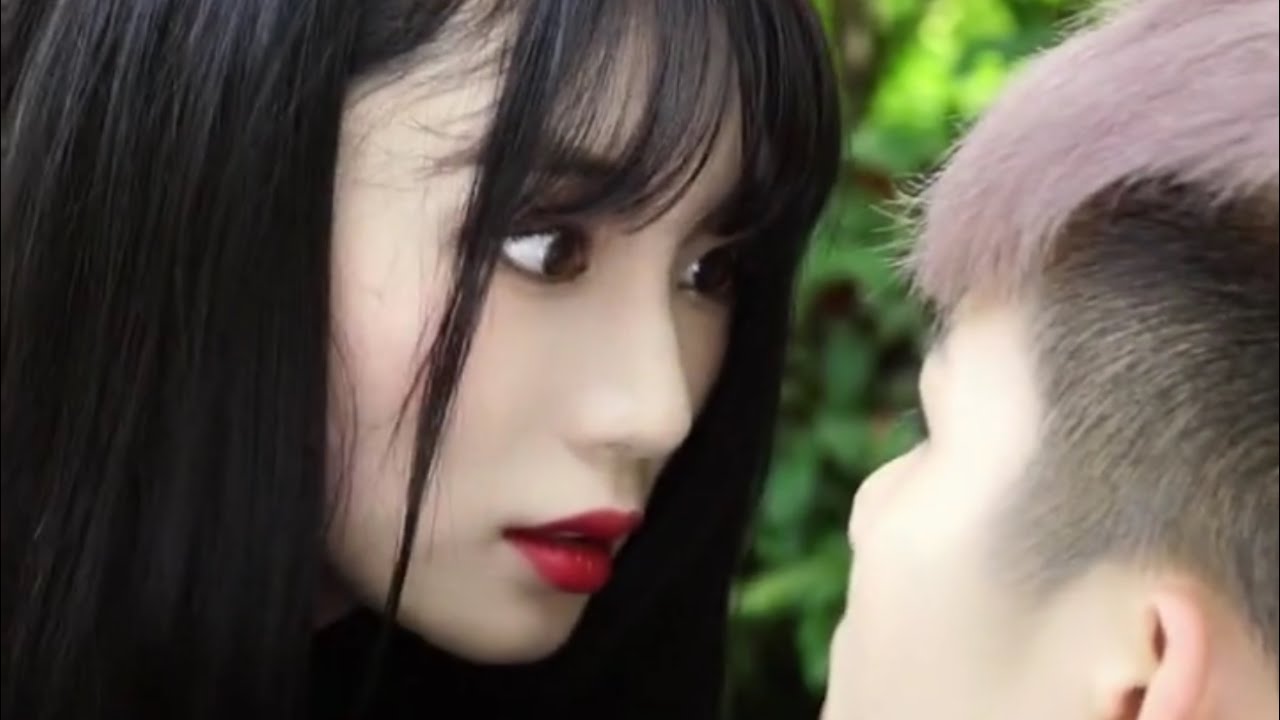 Two men fall in love with a woman at the same time，hight school love ...