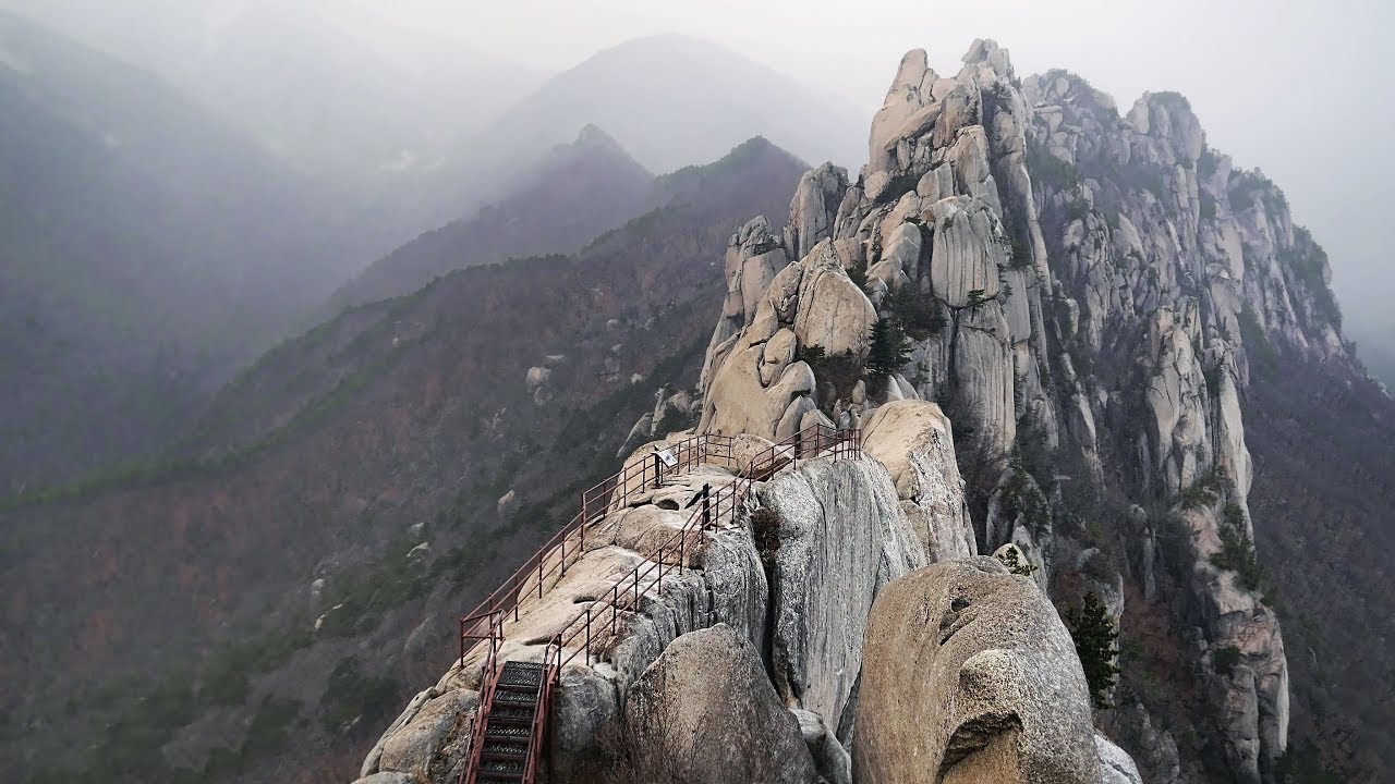Seoraksan Mountains. South Korea - YouTube