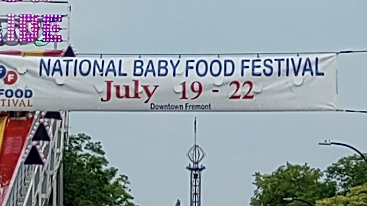 Fremont Mi Carnival ( National Baby Food Festival ) - YouTube