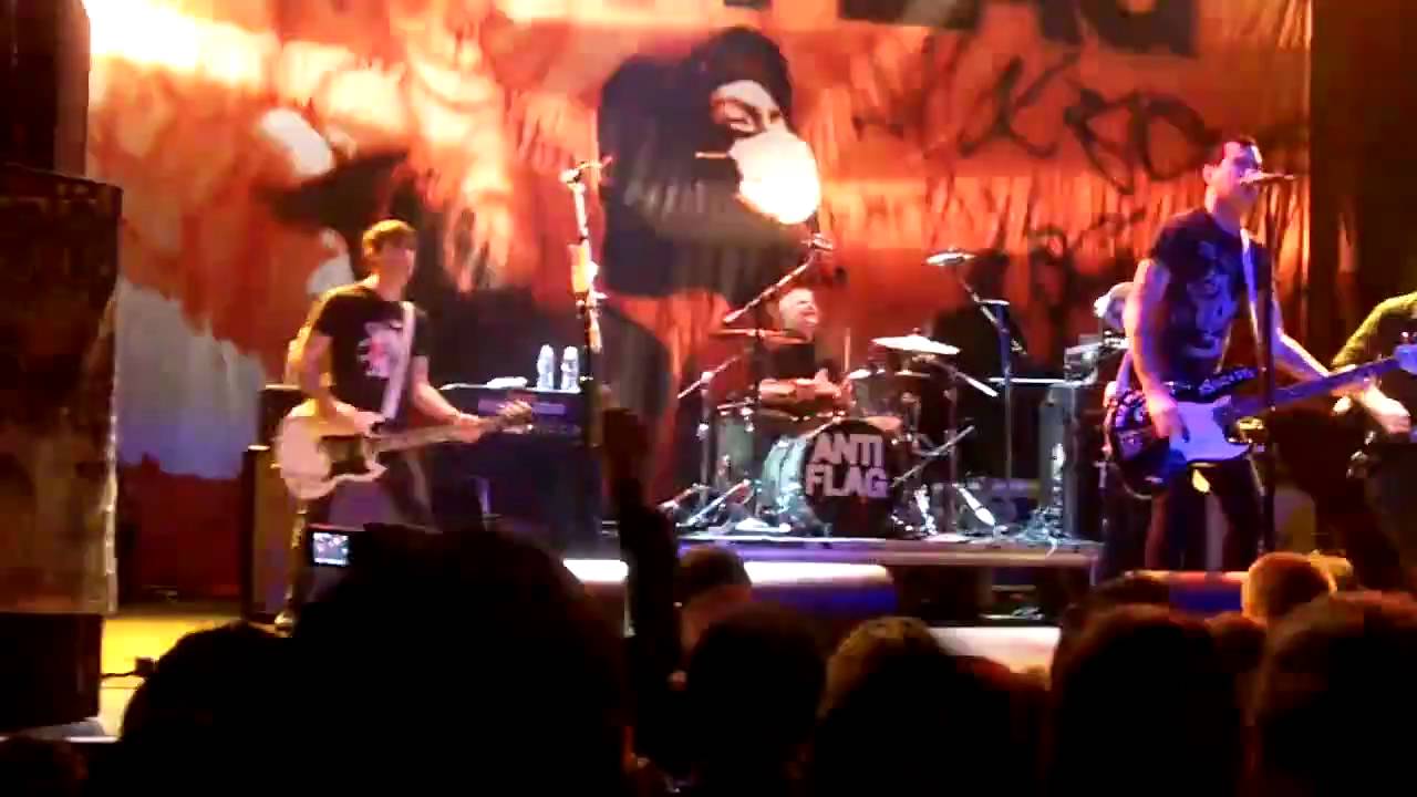 Anti-Flag - The Press Corpse live - YouTube