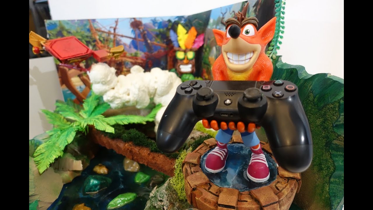 DIORAMA CRASH BANDICOOT - YouTube