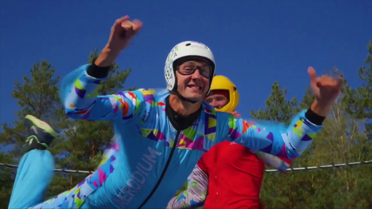 Feel good AERODIUM Customers flying in outdoor vertical wind tunnels ...