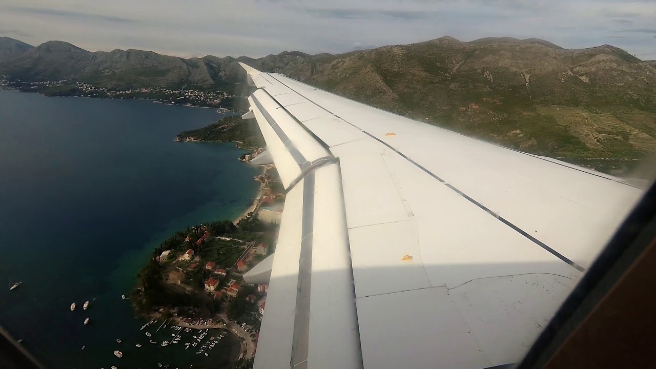 Lufthansa Wingview Landing into Dubrovnik - YouTube