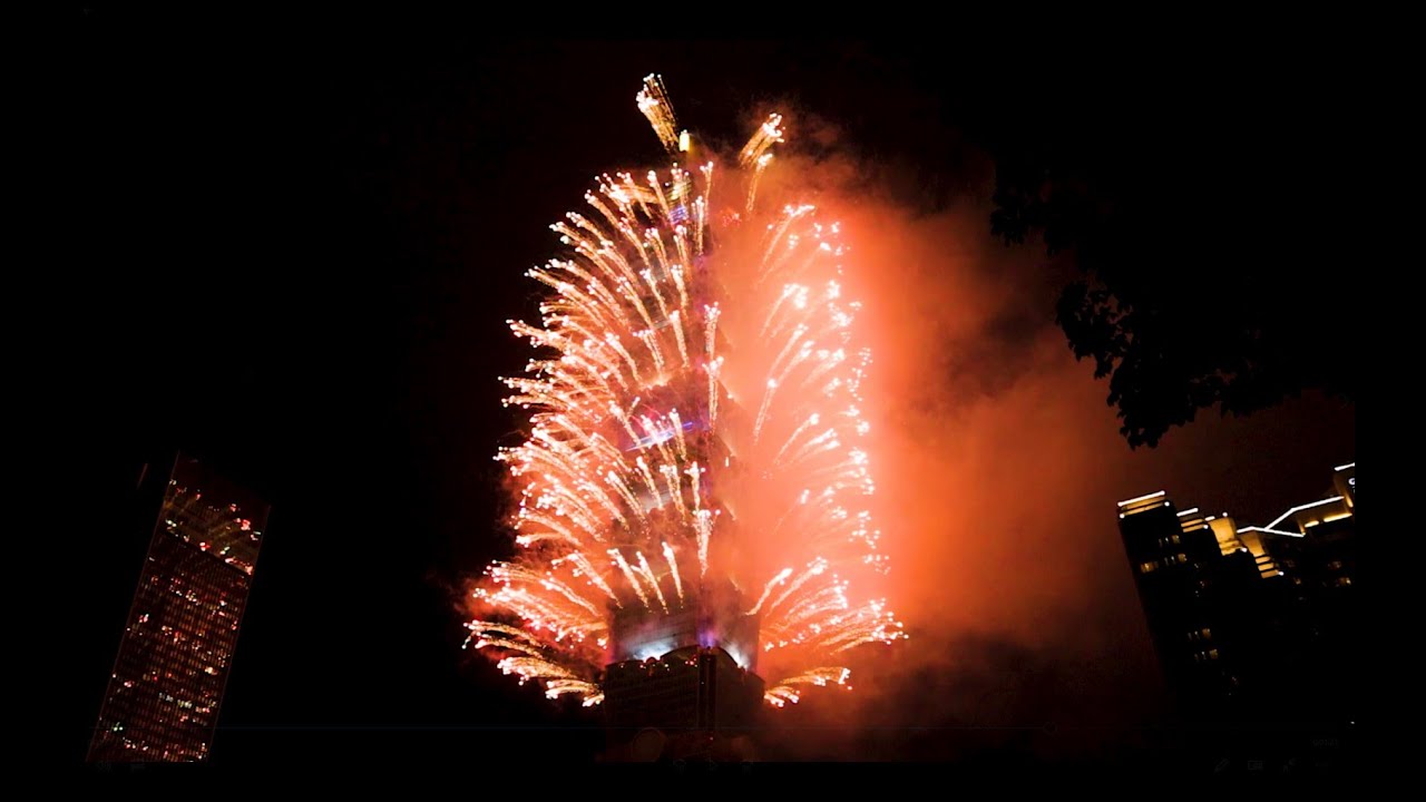 HDR 2021 Taiwan Taipei 101 New Year's Fireworks / 2021 台北101跨年煙火秀 - YouTube