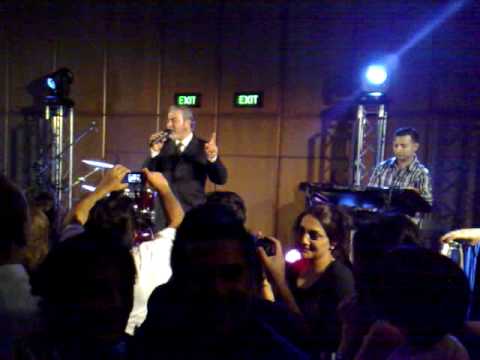 Sattar concert, June 2009, Brisbane, Australia (1) - YouTube