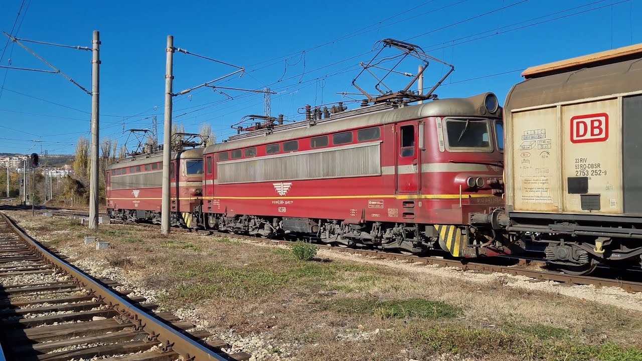 BDZ Cargo с локомотиви 43 544 и 43 548 - YouTube