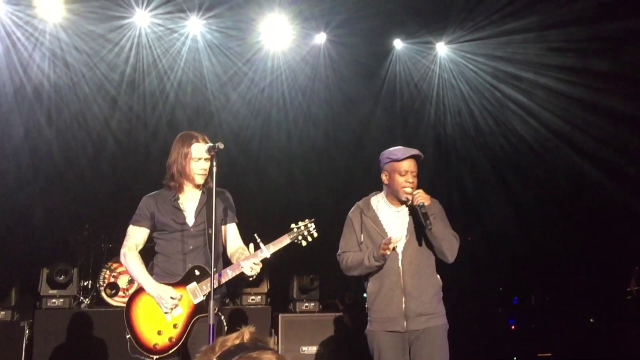 Myles Kennedy ft Corey Glover - Hallelujah - YouTube